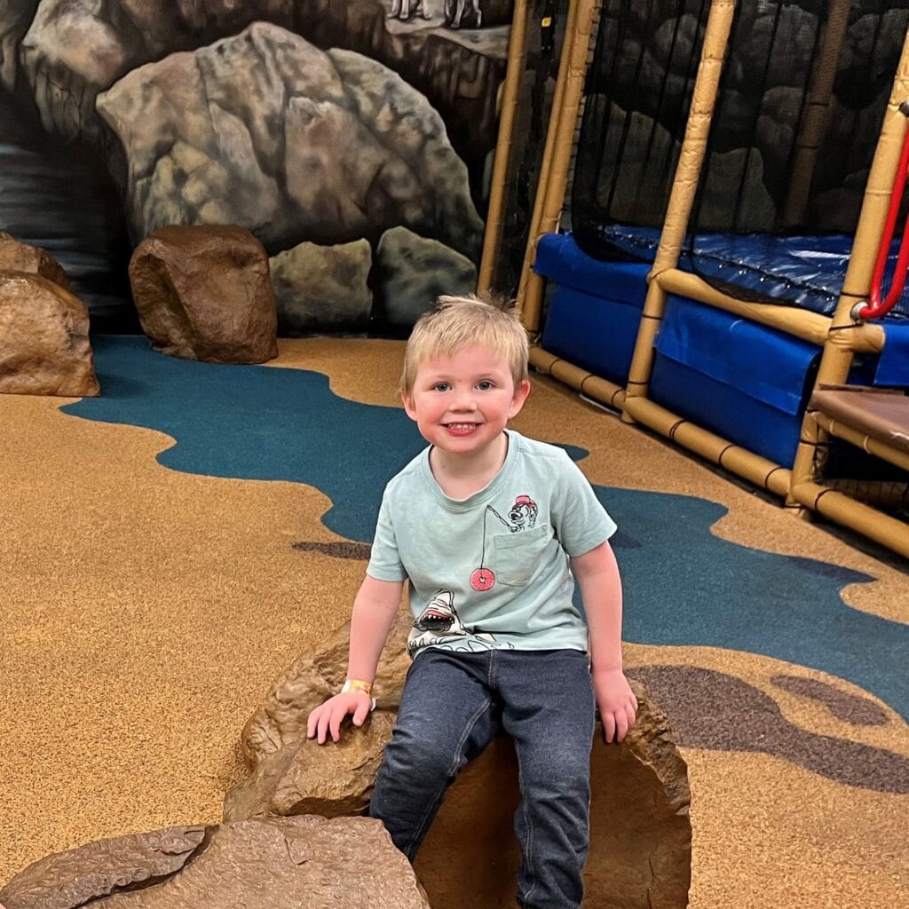 Lookout Ridge Indoor Playground - Woodbury - Thrifty Minnesota