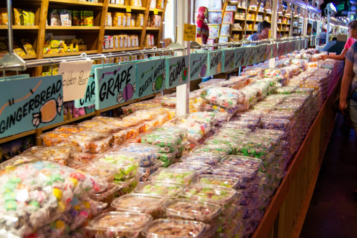 Minnesota's Largest Candy Store - Thrifty Minnesota Minnesota's Largest Candy Store - Thrifty Minnesota