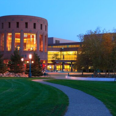 Minnesota Blogger Sharing What to Do and How to Save