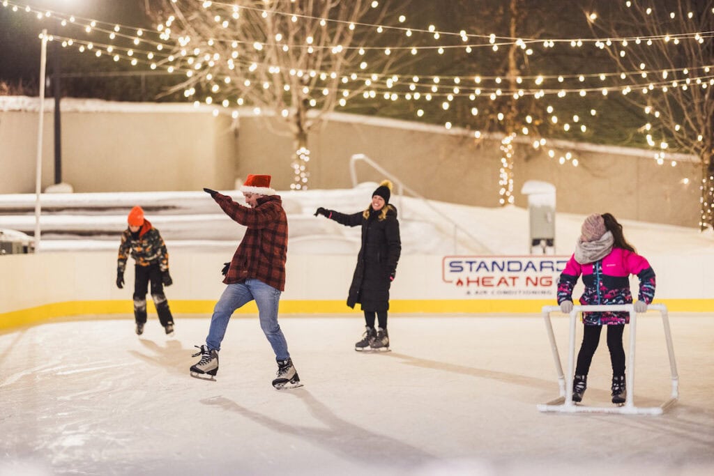 Viking Lakes Ice Festival in Eagan - Thrifty Minnesota