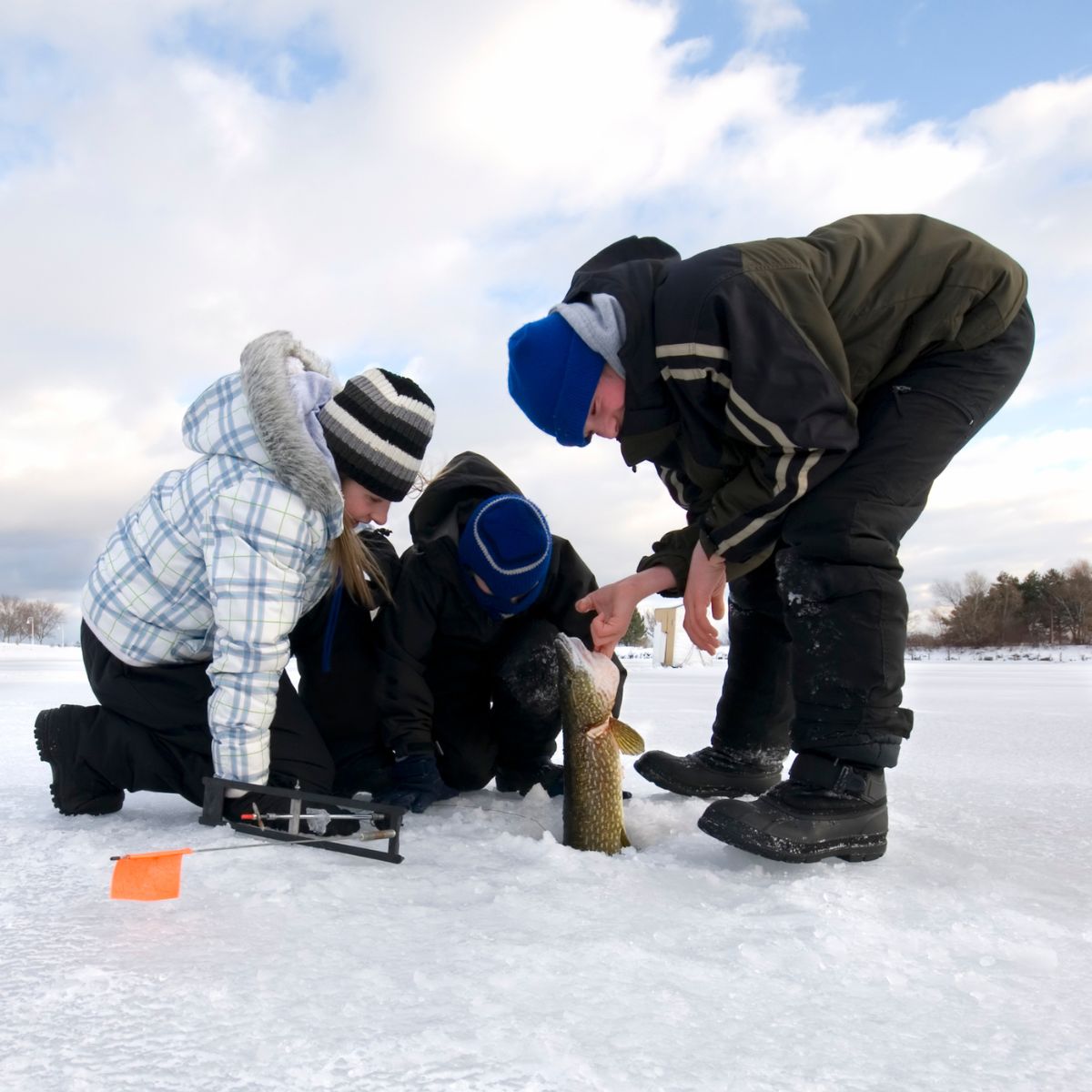 Largest Free Ice Fishing Event on Lake Minnetonka - Thrifty Minnesota