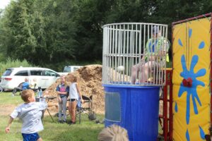 Albert Lea Minnesota Community Kite Festival - Thrifty Minnesota