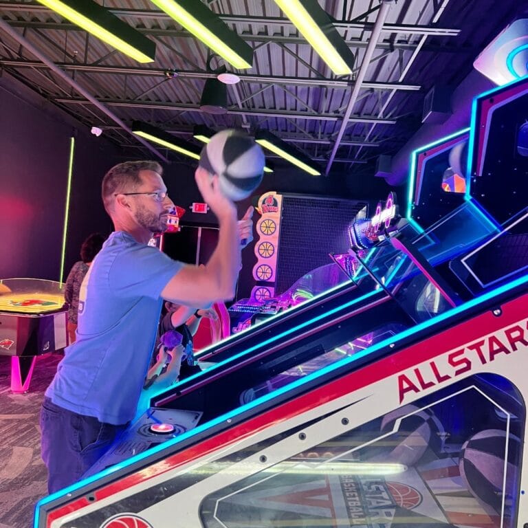 Smash Park Roseville Free Arcade Every Sunday + $15 Free Game Play ...