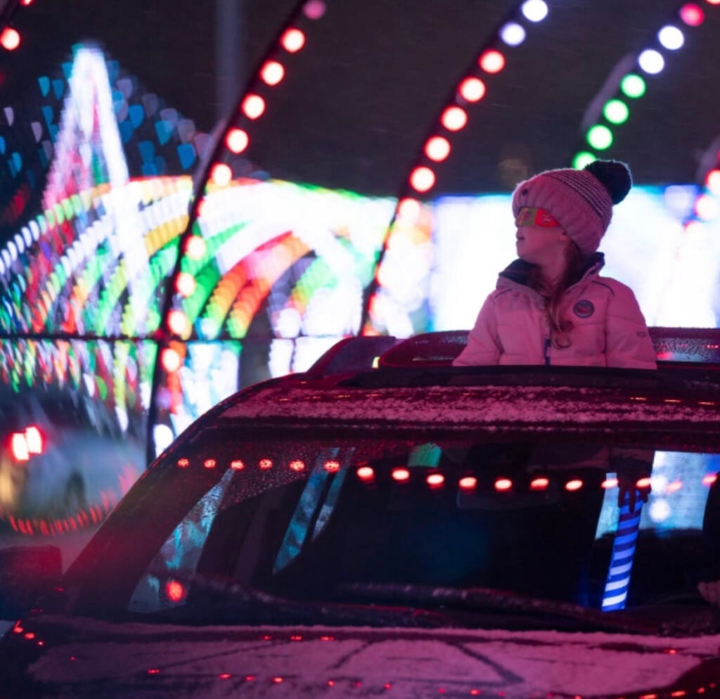 Sever's Holiday Lights 2025 - Thrifty Minnesota