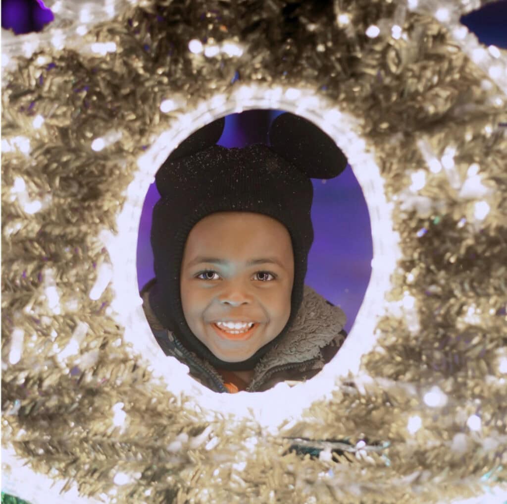 Sever's Holiday Lights 2025 - Thrifty Minnesota