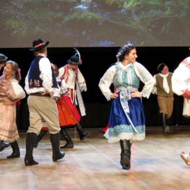 Minnesota Blogger Sharing What to Do and How to Save