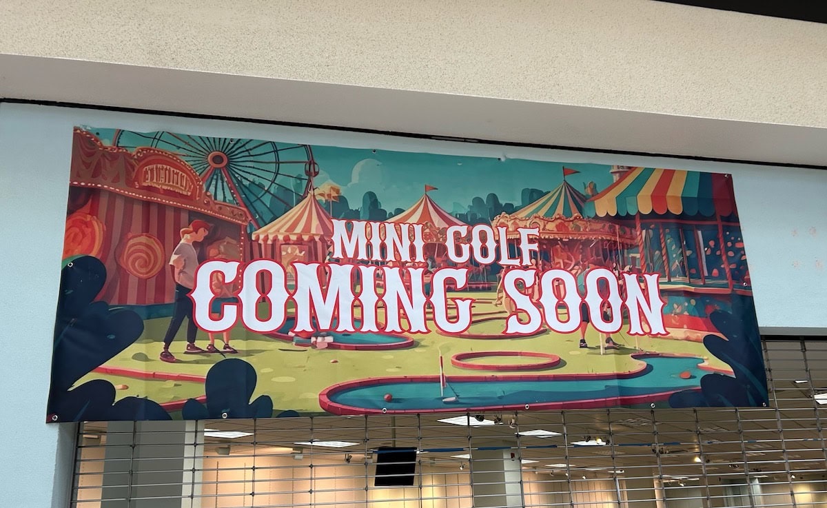 Maplewood Mall - a Destination for the Whole Family - Thrifty Minnesota