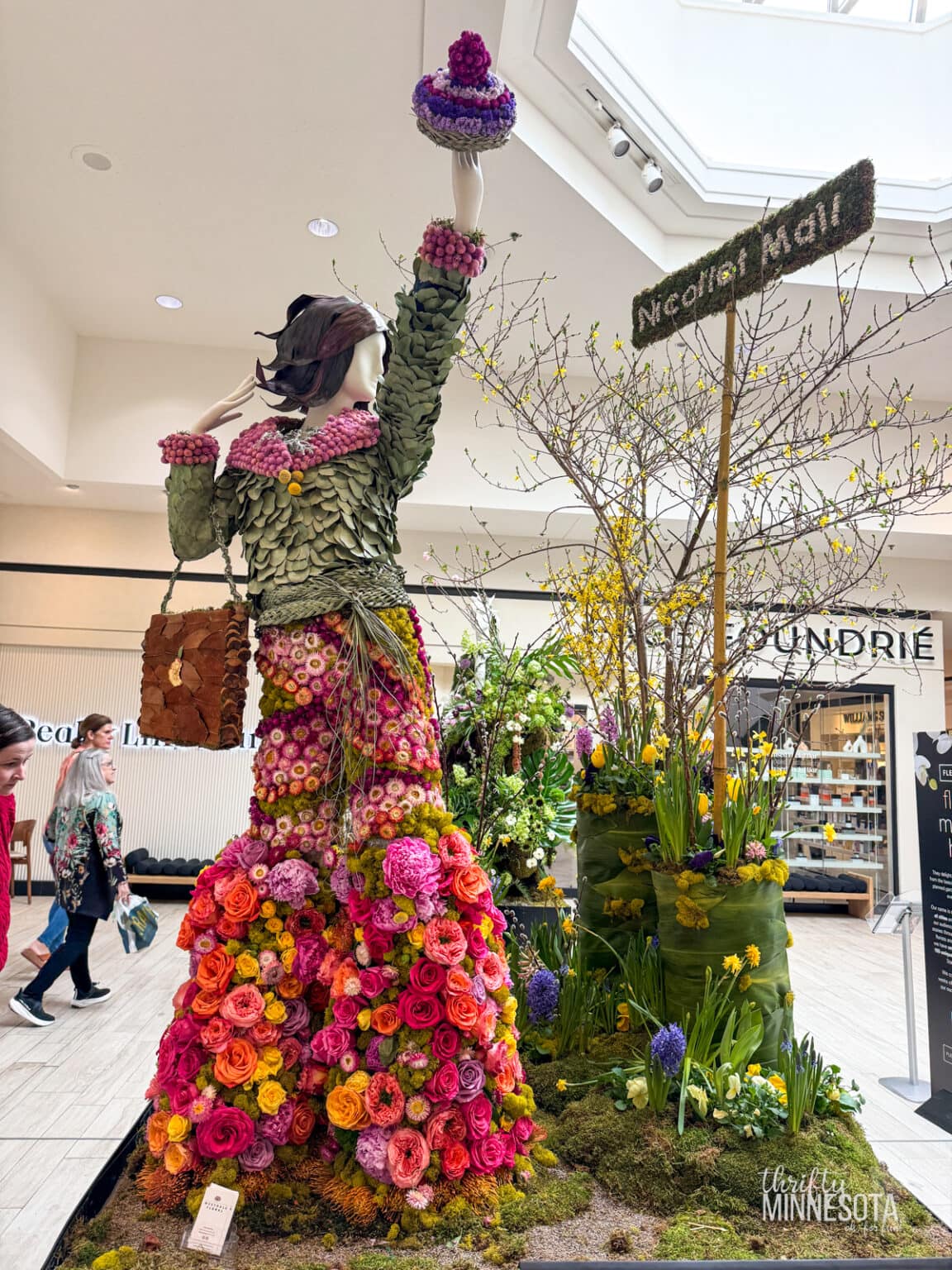 Galleria and Fleurs de Villes: FLORA Floral Show - Thrifty Minnesota
