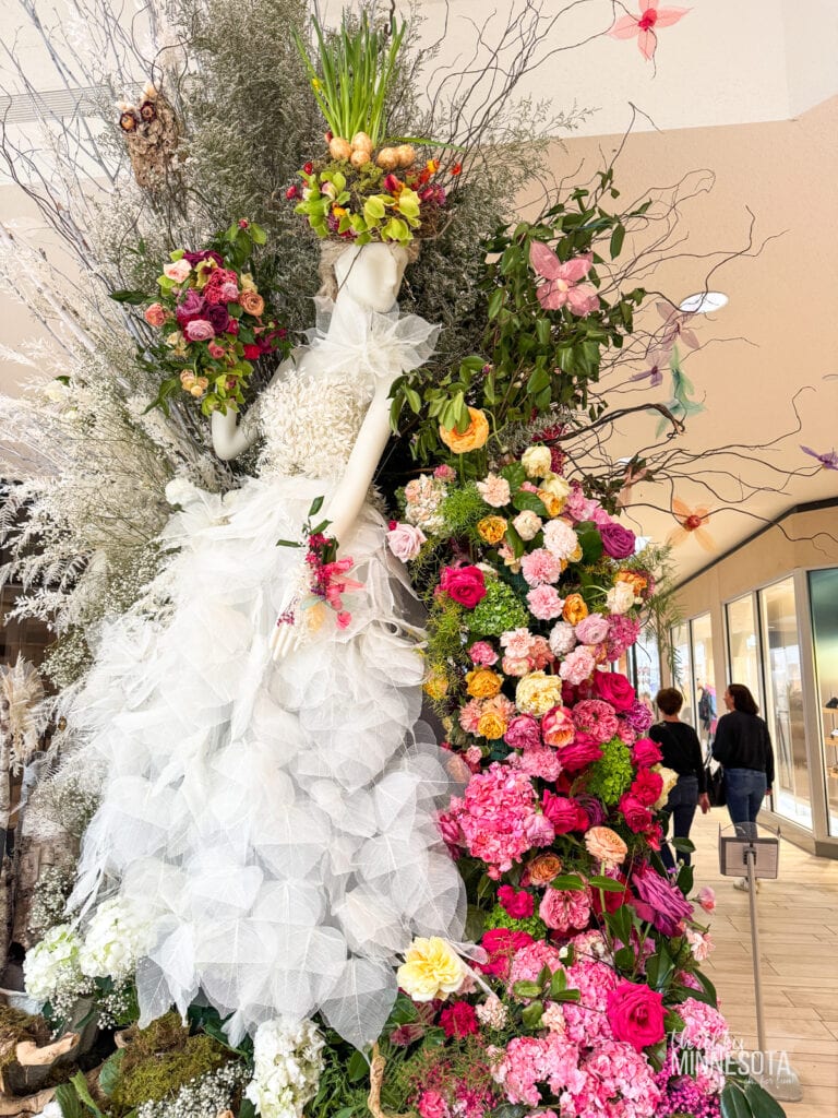 Galleria and Fleurs de Villes: FLORA Floral Show - Thrifty Minnesota
